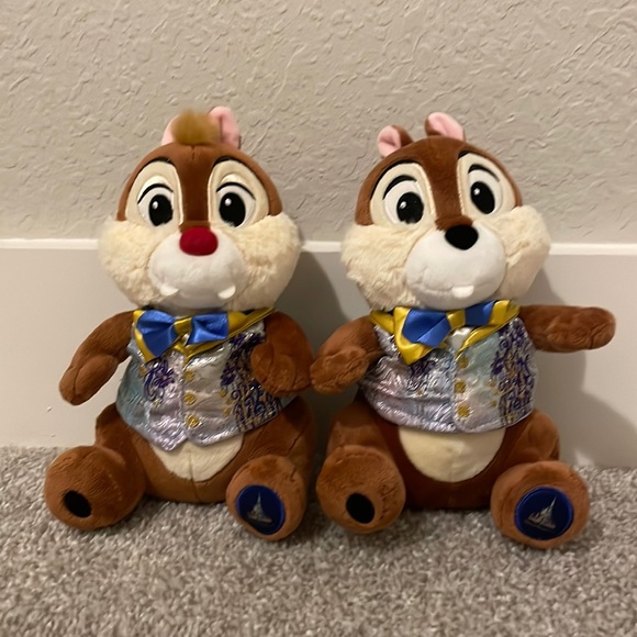 Disney | Toys | Disney Chip Dale 5th Anniversary Brown Chipmunks ...